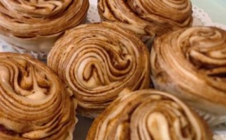 玉米面麻酱花卷怎么做_玉米面麻酱花卷家常做法