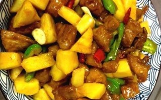 菠萝荔枝肉怎么做_菠萝荔枝肉家常做法