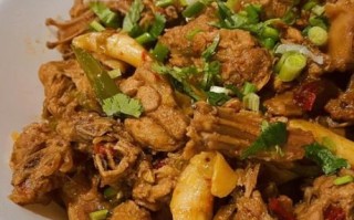 姜爆鸭怎么做_姜爆鸭的家常做法