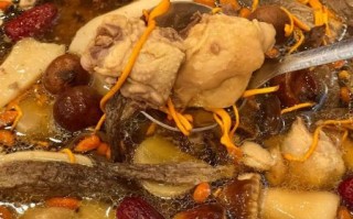 新鲜松茸炖鸡怎么做_松茸炖鸡需要焯水吗