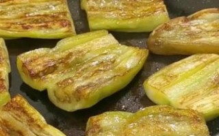 鳗鱼茄子怎么做_鳗鱼茄子家常做法