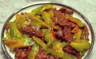 苦瓜炒肉片怎么做_苦瓜炒肉片要不要焯水