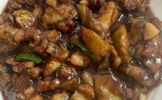 肉炒茄子怎么做_茄子炒肉先炒哪个