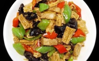 青椒炒腐竹怎么做_青椒炒腐竹的家常做法