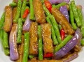 茄子炒四季豆怎么做_茄子炒四季豆先炒哪个