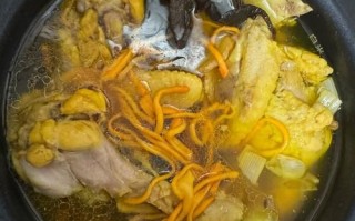 鸡汤怎么炖才香_家常鸡汤配料有哪些