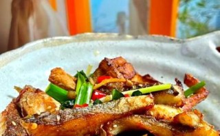 香煎海鲈鱼怎么做_香煎海鲈鱼热量高吗