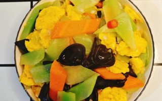 莴笋怎么炒好吃_莴笋炒什么最香