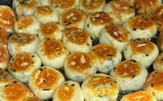 牛肉水煎包怎么做_牛肉水煎包馅怎么调