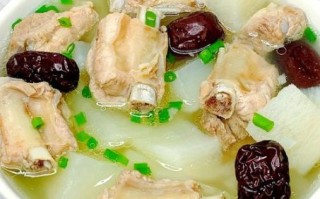 清炖排骨汤怎么做_排骨汤怎么炖才白