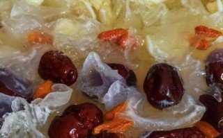 银耳粥怎么煮才出胶_银耳粥的做法步骤
