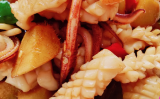 鱿鱼怎么做最好吃_鱿鱼怎么炒才嫩