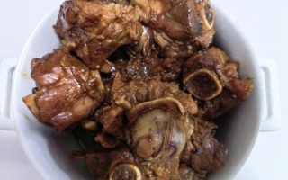 正宗东北酱大骨头怎么做_酱大骨头用什么酱最香