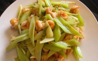 芹菜炒虾仁怎么做_芹菜炒虾仁的家常做法