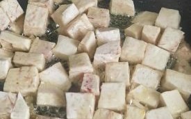 香芋怎么蒸好吃_香芋的家常做法步骤