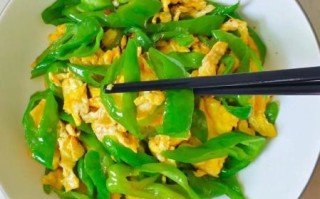 尖椒炒鸡蛋怎么做_尖椒炒鸡蛋先炒蛋还是先炒尖椒