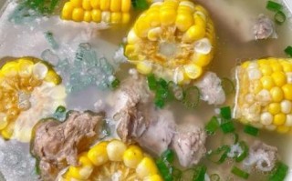 玉米烧排骨怎么做_排骨炖玉米用焯水吗