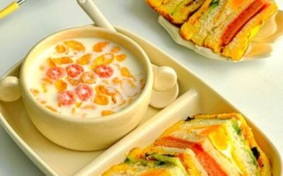 面包芝士鸡蛋早餐怎么做_芝士鸡蛋三明治简单做法