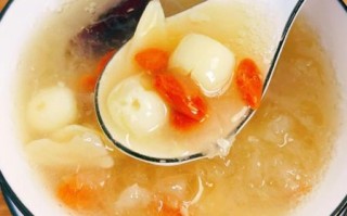 银耳莲子粥怎么做_银耳莲子粥需要泡多久