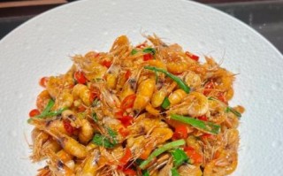 油爆河虾怎么做_油爆河虾的家常做法