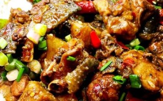 芋儿烧鸡高压锅做法_川味芋儿烧鸡怎么做好吃