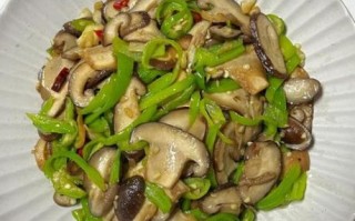 香菇和什么一起炒最好吃_香菇不能和什么一起吃