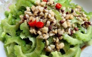 凉拌苦瓜怎么做不苦_苦瓜凉拌前要不要焯水