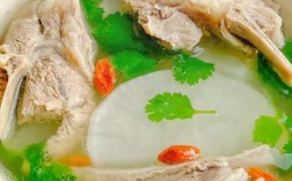 萝卜炖羊肉的家常做法_羊肉炖多久才软烂