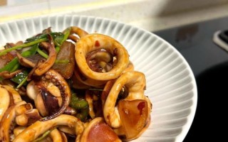 爆炒鱿鱼怎么做_爆炒鱿鱼家常做法