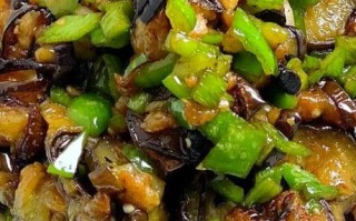 青椒炒茄子怎么做_家常青椒炒茄子简单做法