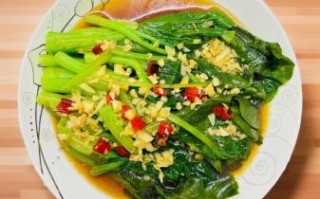 白灼菜心怎么做才翠绿_白灼菜心焯水几分钟