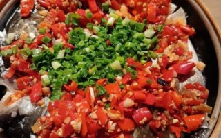 剁椒鱼头是哪里的菜系_湖南剁椒鱼头正宗做法
