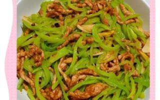 黄瓜青椒炒肉丝怎么做_肉丝先腌还是先炒