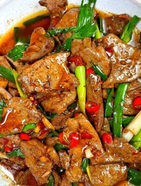 猪肝怎么炒才嫩_家常猪肝做法步骤-第1张图片-山城妙识