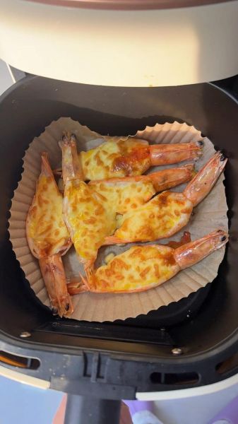 芝士焗虾怎么做_芝士焗虾烤箱温度时间-第3张图片-山城妙识 芝士焗虾怎么做_芝士焗虾烤箱温度时间-第3张图片-山城妙识