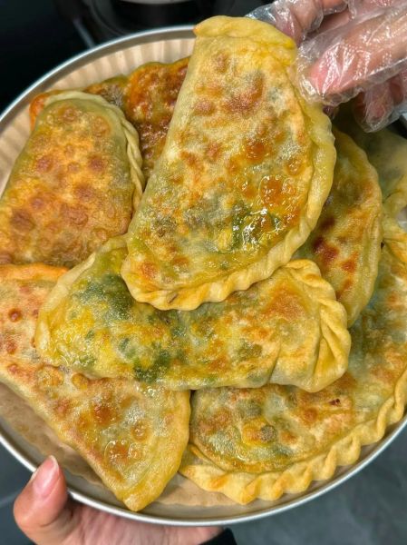 韭菜盒子怎么和面不破皮_韭菜盒子馅怎么调才香-第1张图片-山城妙识