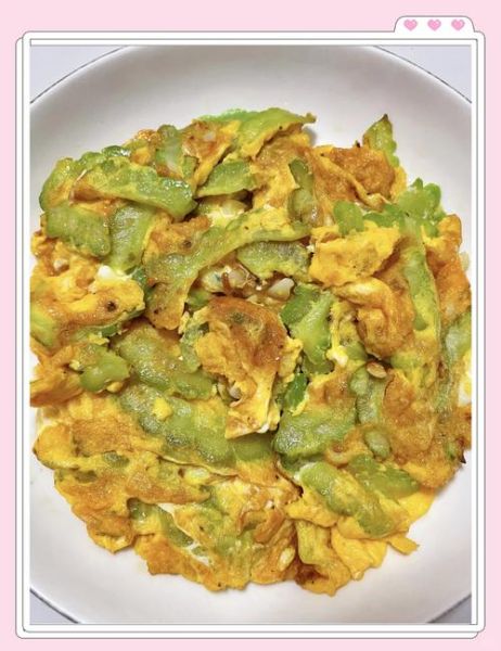 苦瓜煎蛋怎么做不苦_苦瓜煎蛋家常做法-第1张图片-山城妙识