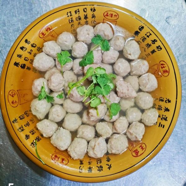 猪肉丸怎么做_猪肉丸的家常做法-第3张图片-山城妙识