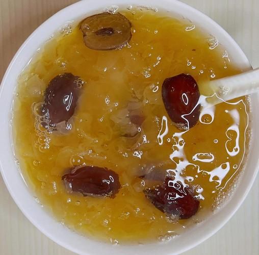 银耳红枣红糖汤的做法_银耳红枣红糖汤的功效与禁忌-第2张图片-山城妙识 银耳红枣红糖汤的做法_银耳红枣红糖汤的功效与禁忌-第2张图片-山城妙识