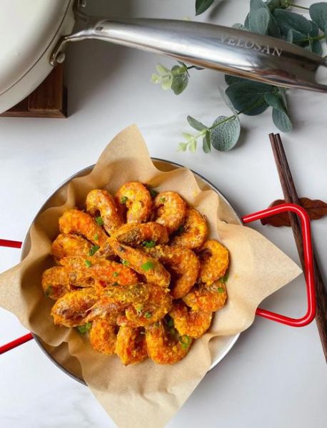 咸蛋黄焗虾怎么做_咸蛋黄焗虾家常做法-第3张图片-山城妙识 咸蛋黄焗虾怎么做_咸蛋黄焗虾家常做法-第3张图片-山城妙识