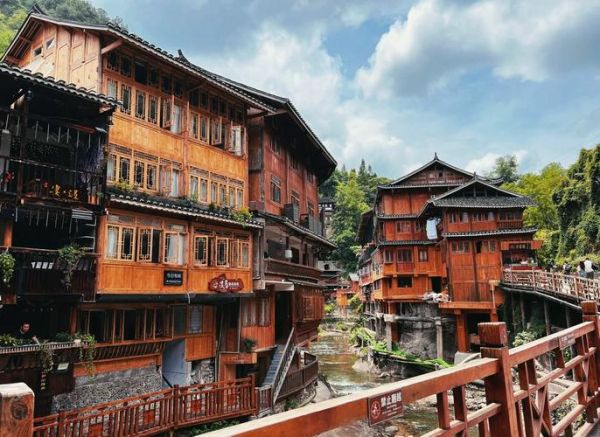 贵州凯里旅游景点有哪些_西江千户苗寨值得去吗-第2张图片-山城妙识