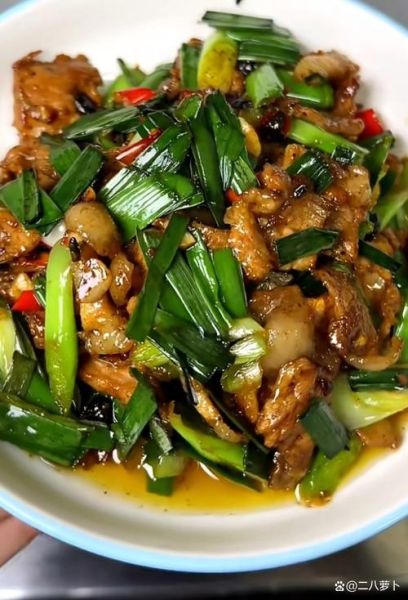 大蒜子炒肉怎么做_大蒜子炒肉家常做法-第1张图片-山城妙识 大蒜子炒肉怎么做_大蒜子炒肉家常做法-第1张图片-山城妙识