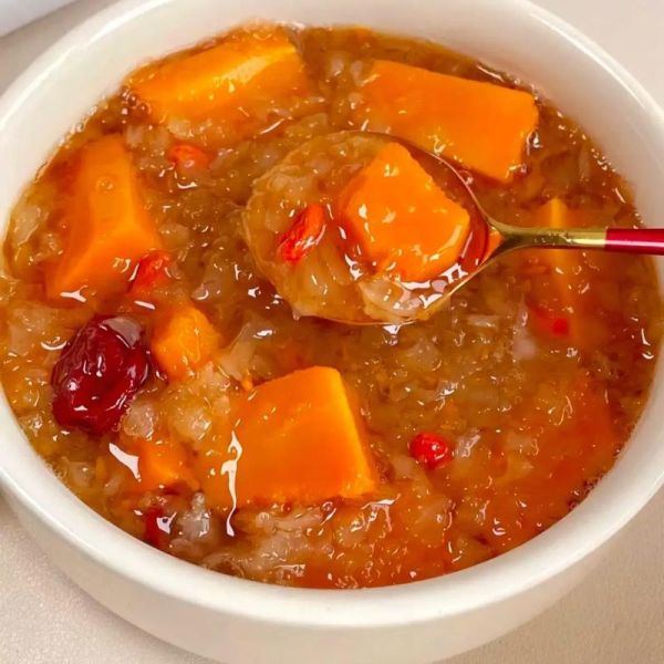 南瓜银耳羹怎么做_南瓜银耳羹的功效与禁忌-第1张图片-山城妙识