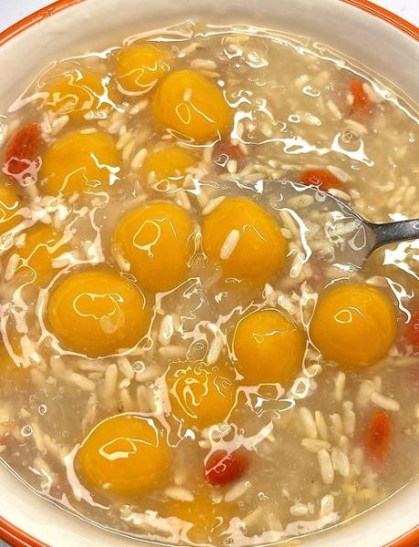 南瓜银耳羹怎么做_南瓜银耳羹的功效与禁忌-第3张图片-山城妙识