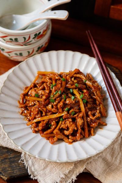 鱼香肉丝家常做法_鱼香肉丝怎么炒才嫩-第3张图片-山城妙识