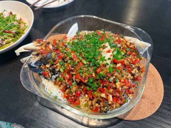 剁椒鱼头怎么做才入味_家常剁椒鱼头做法-第3张图片-山城妙识
