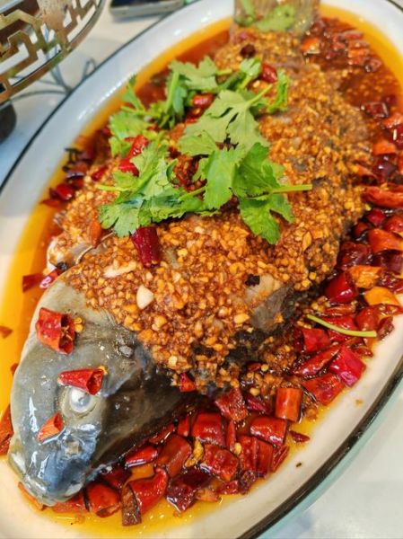 油鲤鱼怎么做_油鲤鱼家常做法步骤-第2张图片-山城妙识