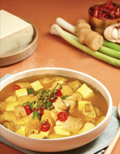 肥肠炖豆腐怎么做_肥肠炖豆腐的家常做法-第2张图片-山城妙识