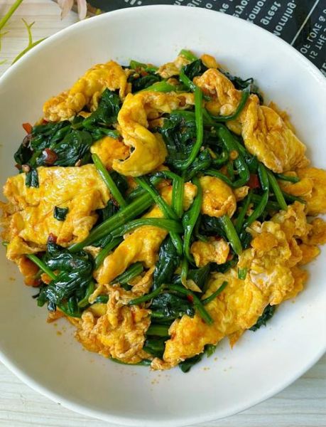 菠菜怎么炒好吃_菠菜焯水几分钟才翠绿-第1张图片-山城妙识 菠菜怎么炒好吃_菠菜焯水几分钟才翠绿-第1张图片-山城妙识