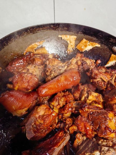 啤酒炖排骨怎么做_啤酒炖排骨用哪种啤酒-第1张图片-山城妙识